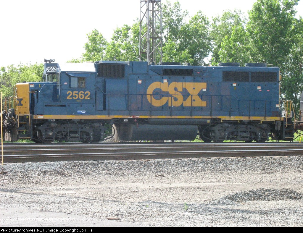 CSX 2562
